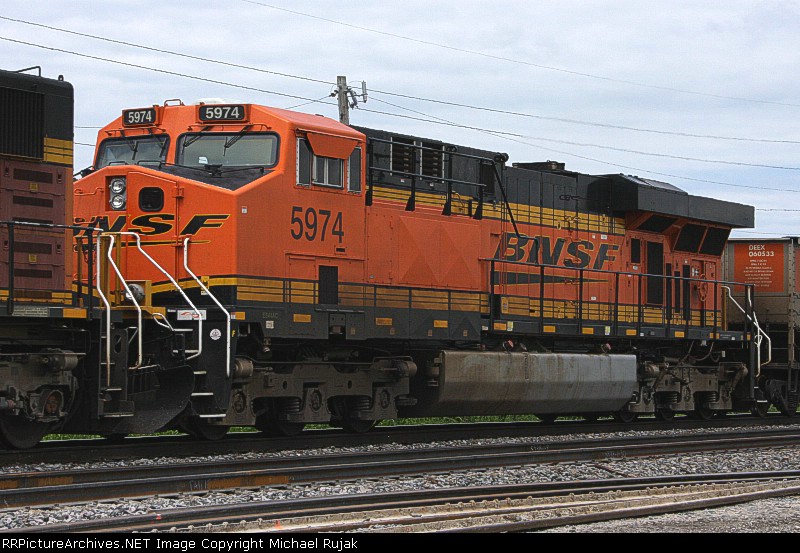 BNSF 5974